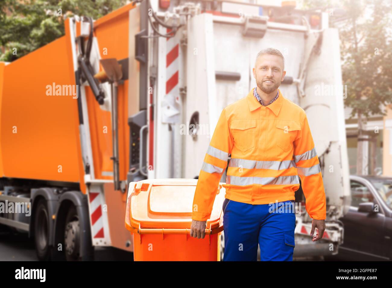Garbage removal hi-res stock photography and images - Alamy