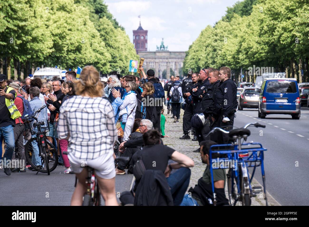 Demonstration on the alexanderplatz hi-res stock photography and images ...