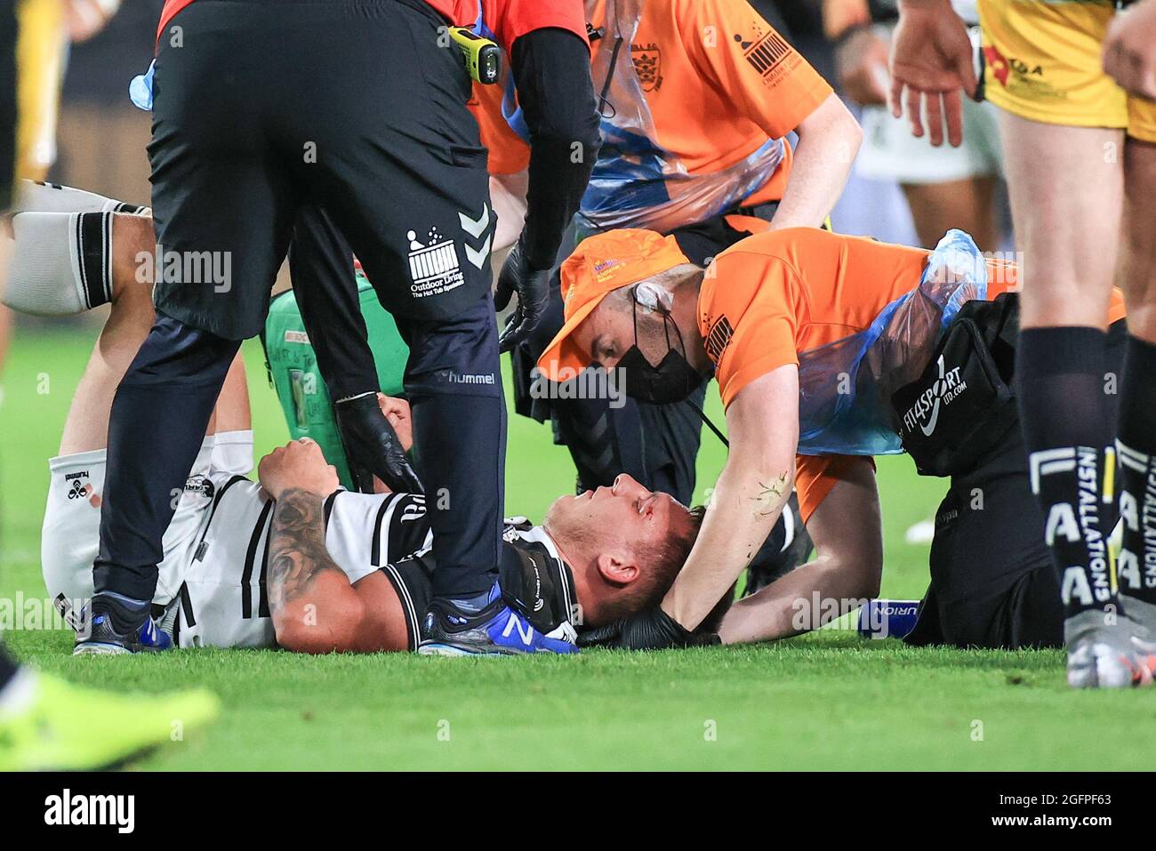 Jordan Lane (16) of Hull FC receives treatment on the pitch Stock Photo ...