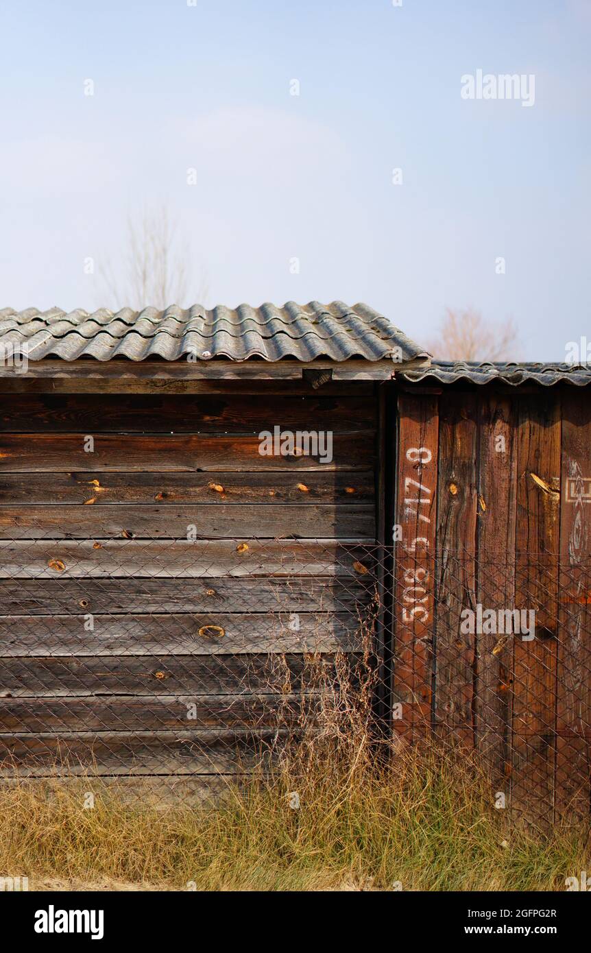 Number on fence hi-res stock photography and images - Alamy