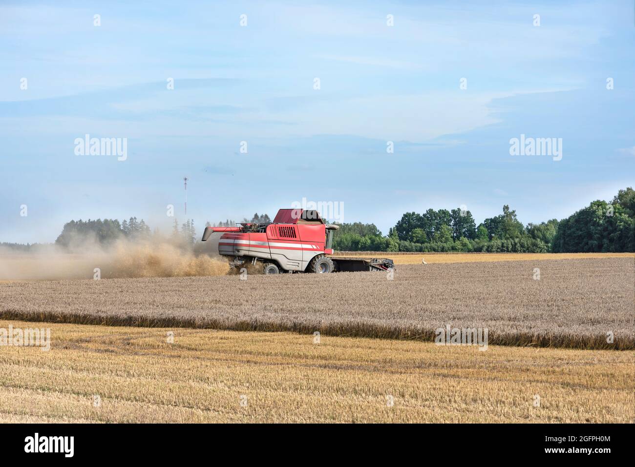 Crop machine harvester hi-res stock photography and images - Alamy
