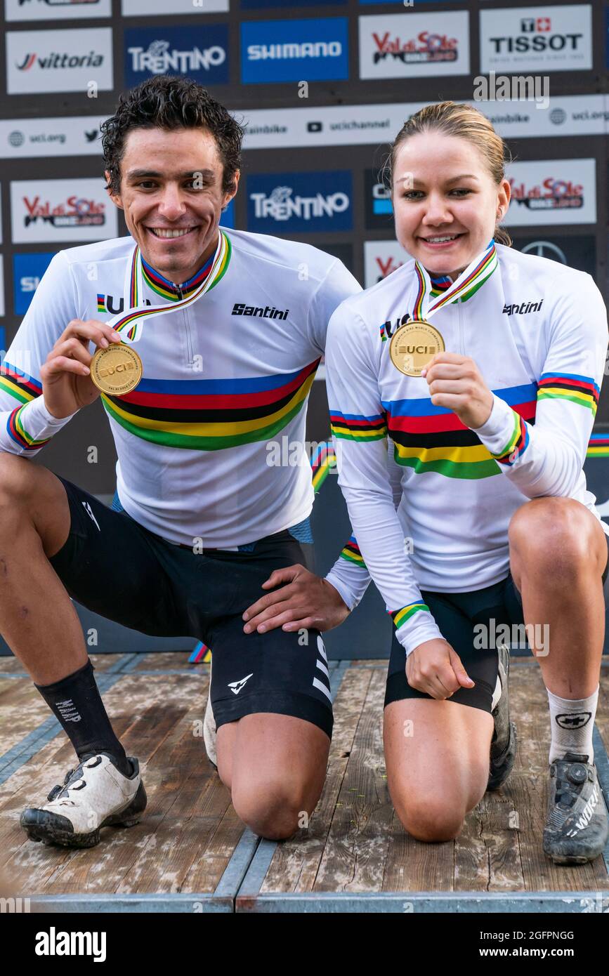 Christopher BLEVINS of the USA,1st place elite men, and Sina FREI of ...