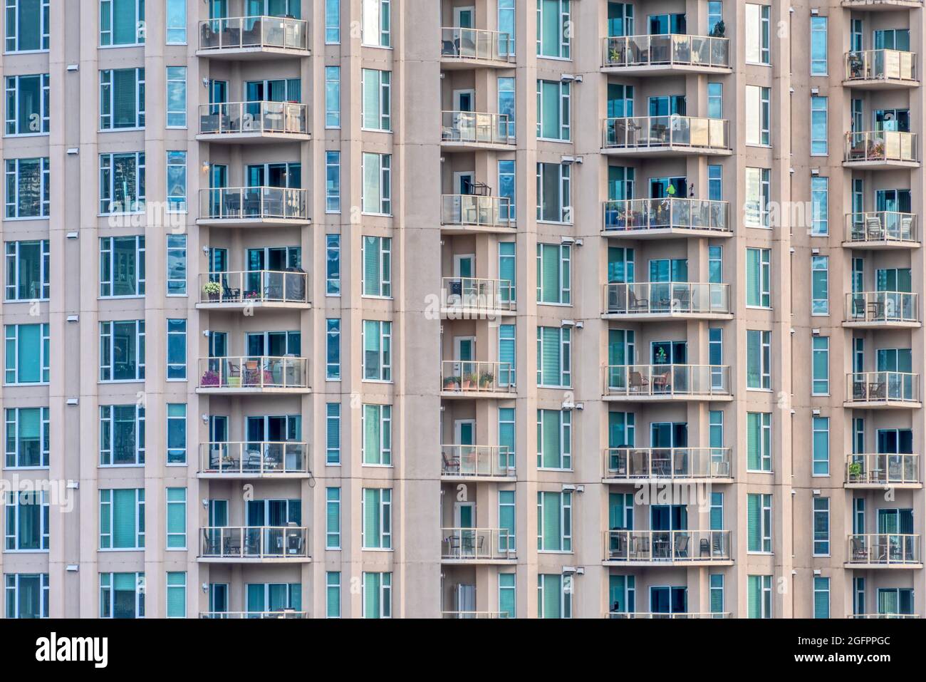 Backdrop pattern. Facade of residential apartment building Stock Photo ...