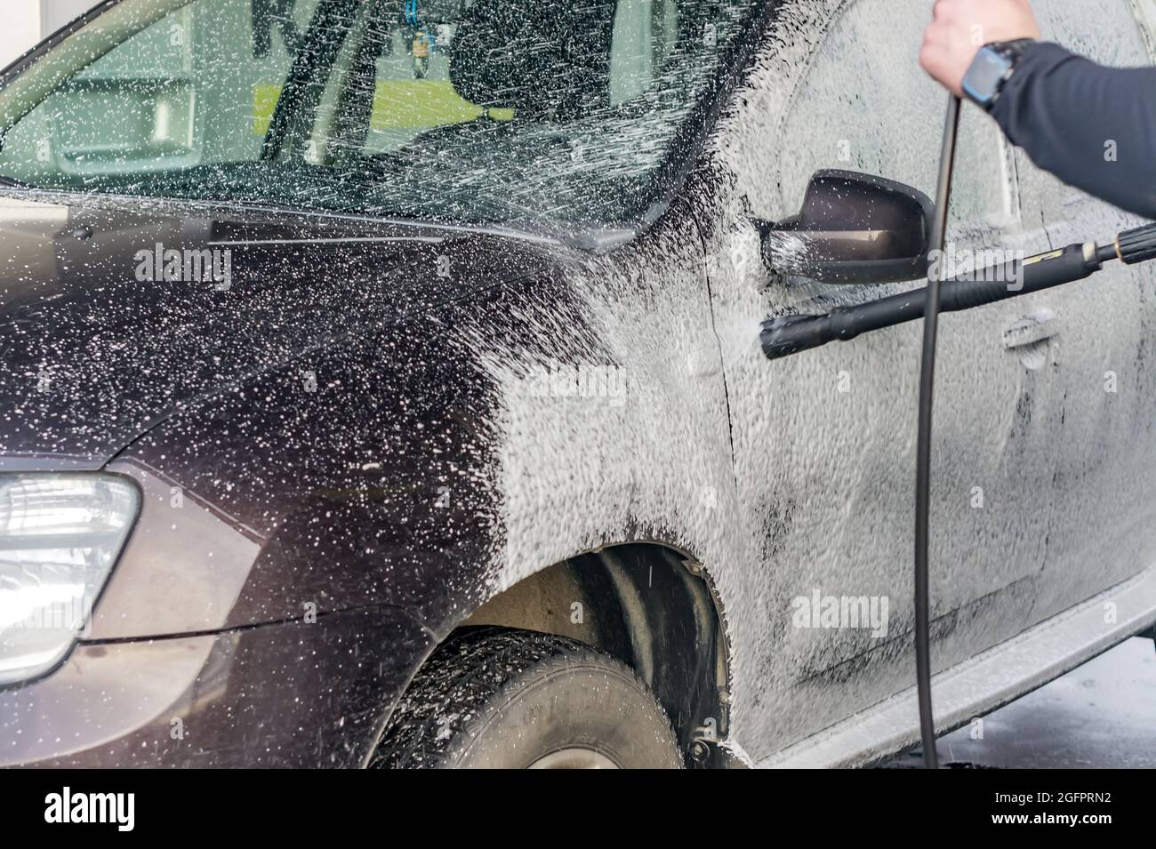 Car washing renault hi-res stock photography and images - Alamy
