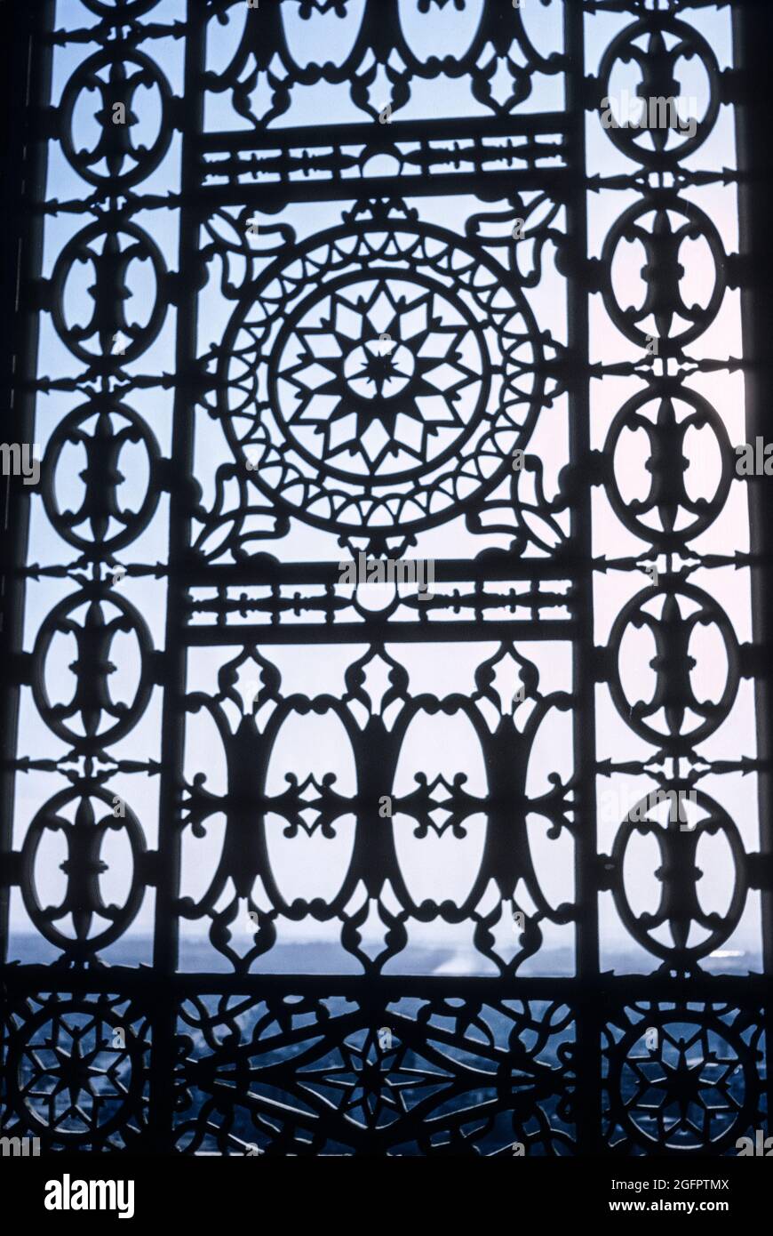 Iron grillwork hi-res stock photography and images - Alamy
