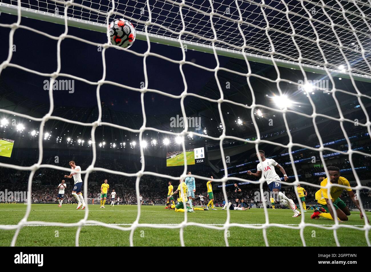 Harry kane celebrate europa hi-res stock photography and images - Alamy