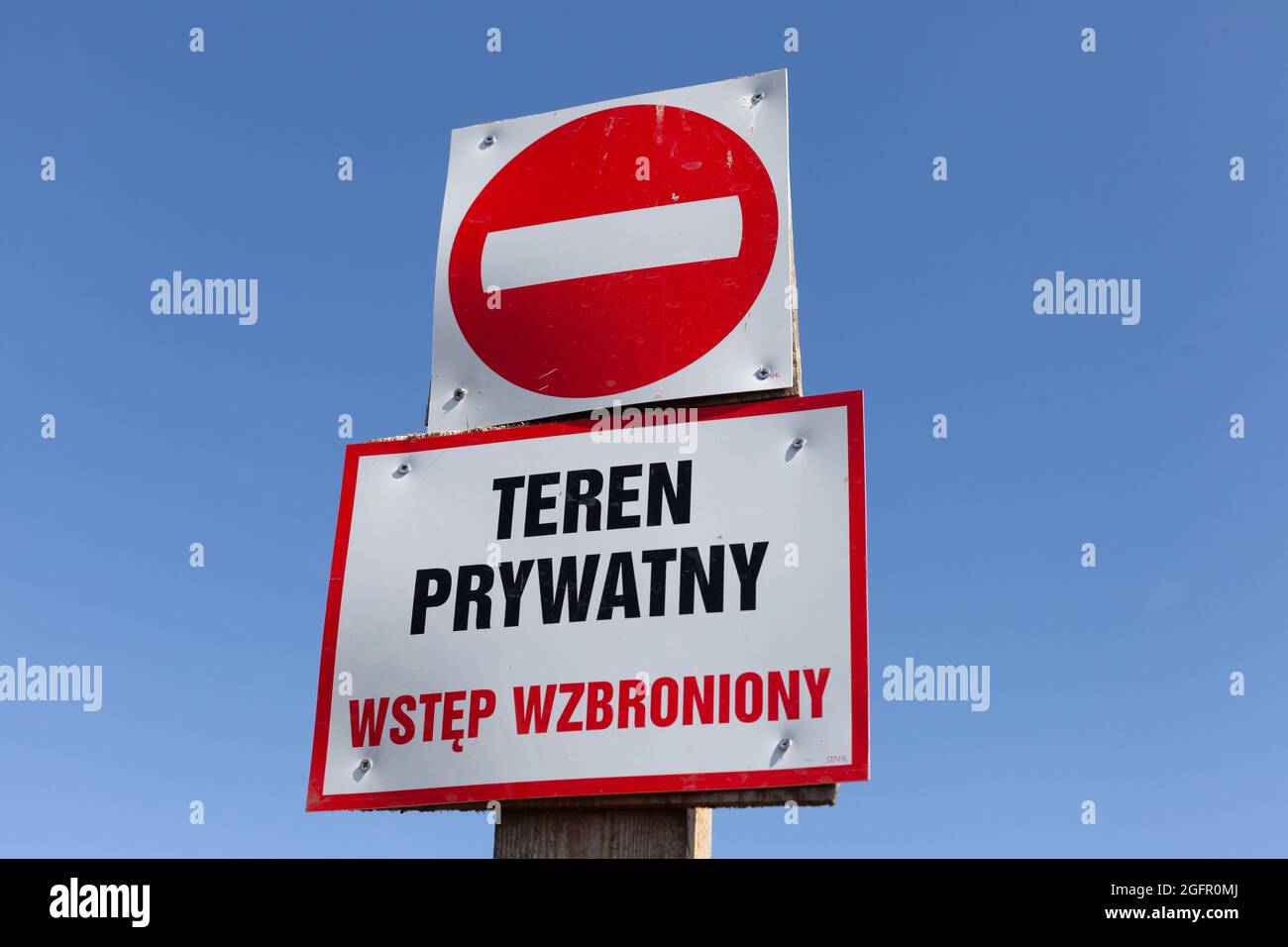 Polish language signs hi-res stock photography and images - Alamy