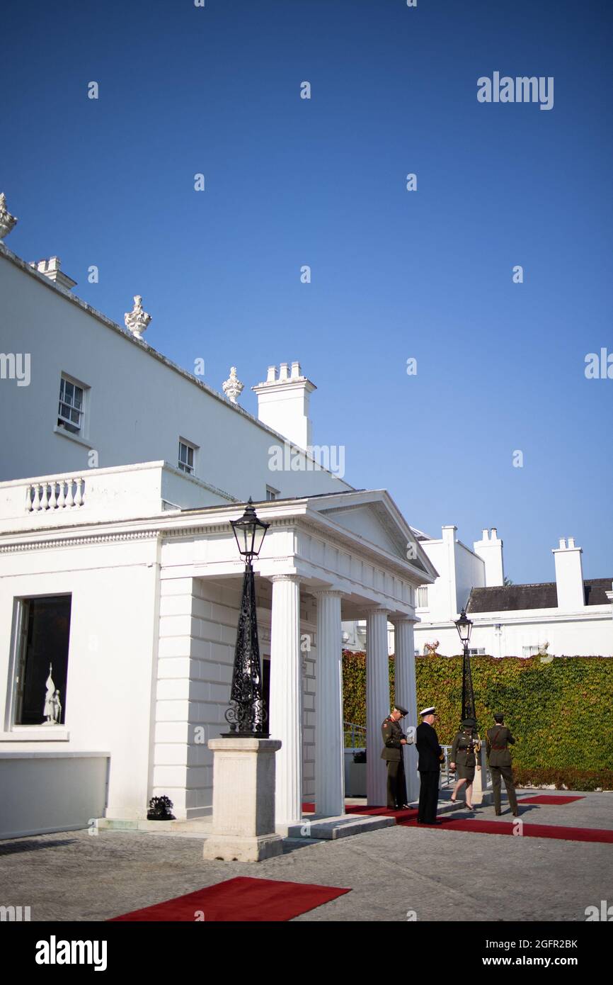 Aras an uachtarain hi-res stock photography and images - Alamy