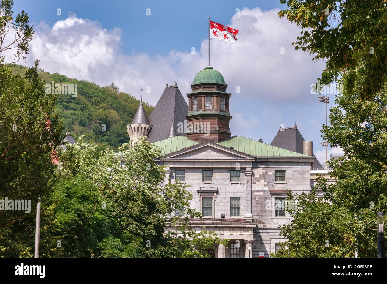 Academic building mcgill university hi-res stock photography and images - Alamy