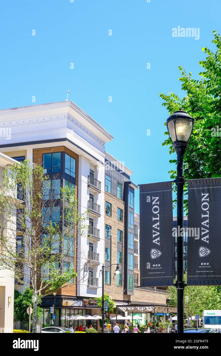 Avalon plaza hi-res stock photography and images - Alamy