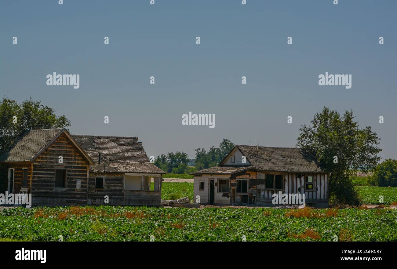 Empty, rundown homes in the countryside of Nyssa, Malheur County ...