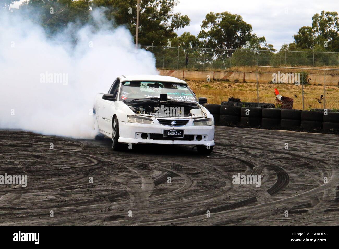 Heathcote Park Burnouts, Heathcote Park Raceway, Victoria, Australia ...