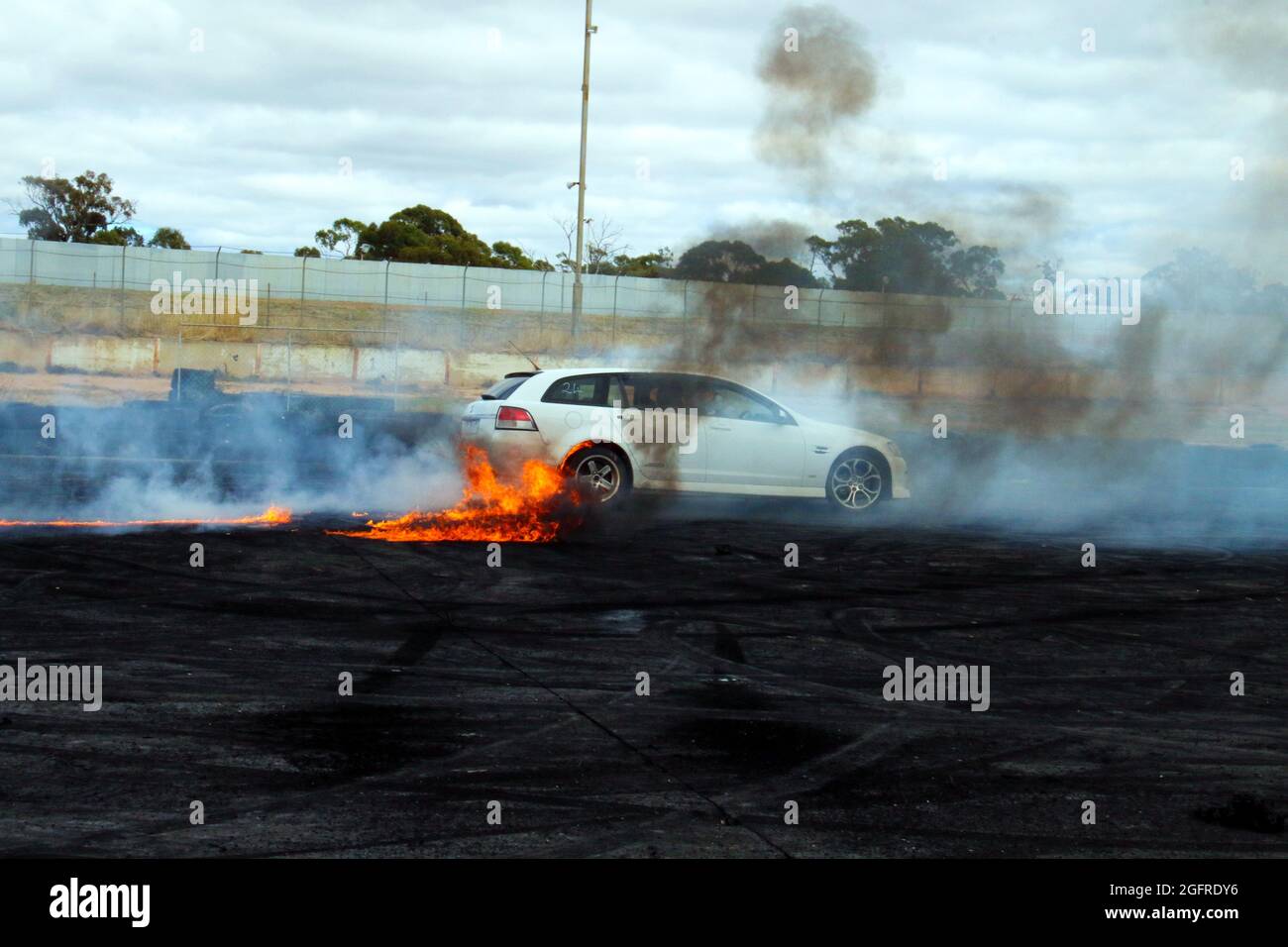 Heathcote Park Burnouts, Heathcote Park Raceway, Victoria, Australia ...