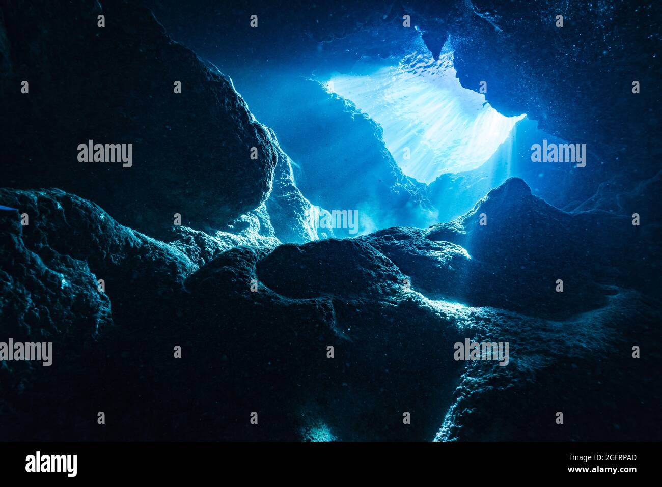 Okinawa cave diving hi-res stock photography and images - Alamy
