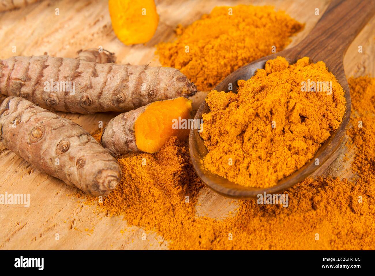 Ground ginger pile hi-res stock photography and images - Alamy