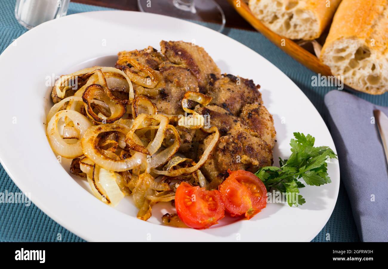 Fried rabbit liver Stock Photo - Alamy