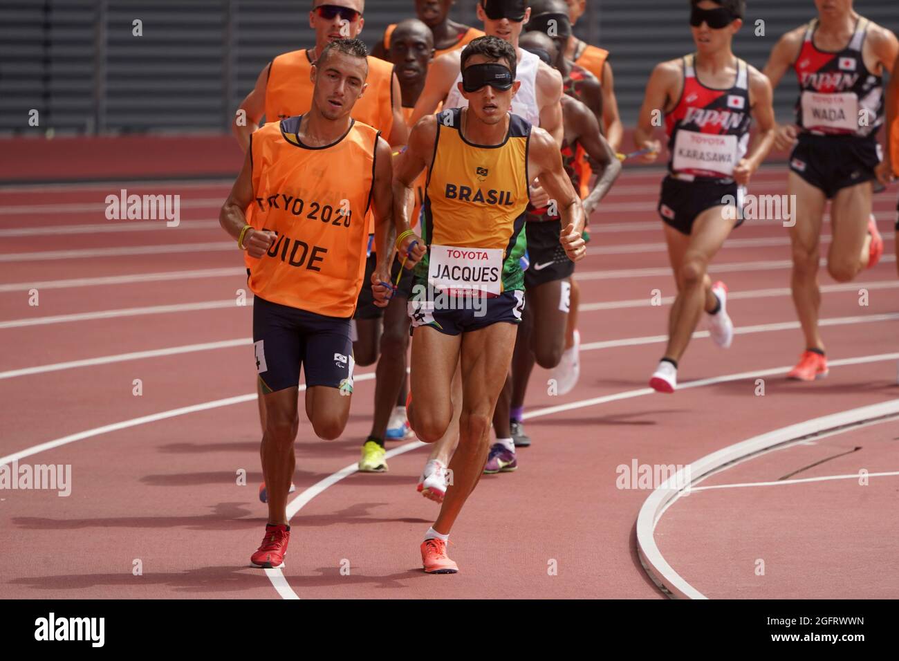 Tokio, Japan. 27th Aug, 2021. Paralympics: Athletics, 5000 m, men ...