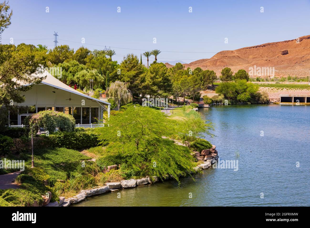Sunny view of the lake landscape of Lake Las Vegas at Nevada Stock ...