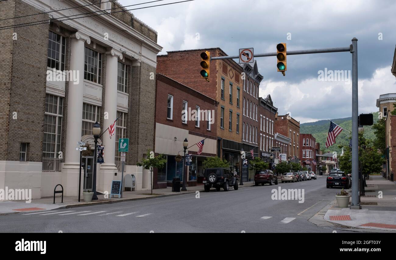Hinton west virginia hi-res stock photography and images - Alamy