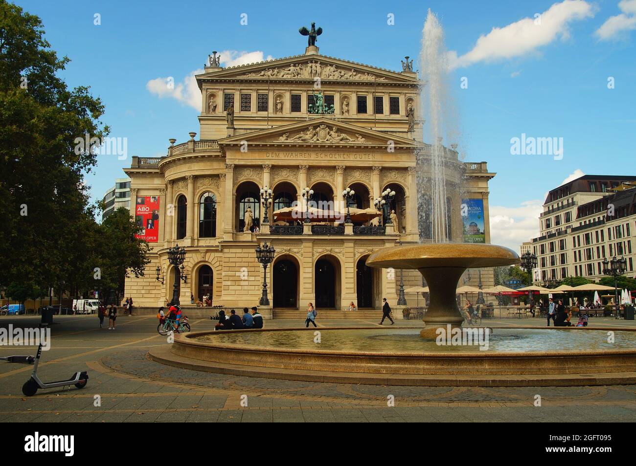 Old opera and lucae fountain hi-res stock photography and images - Alamy