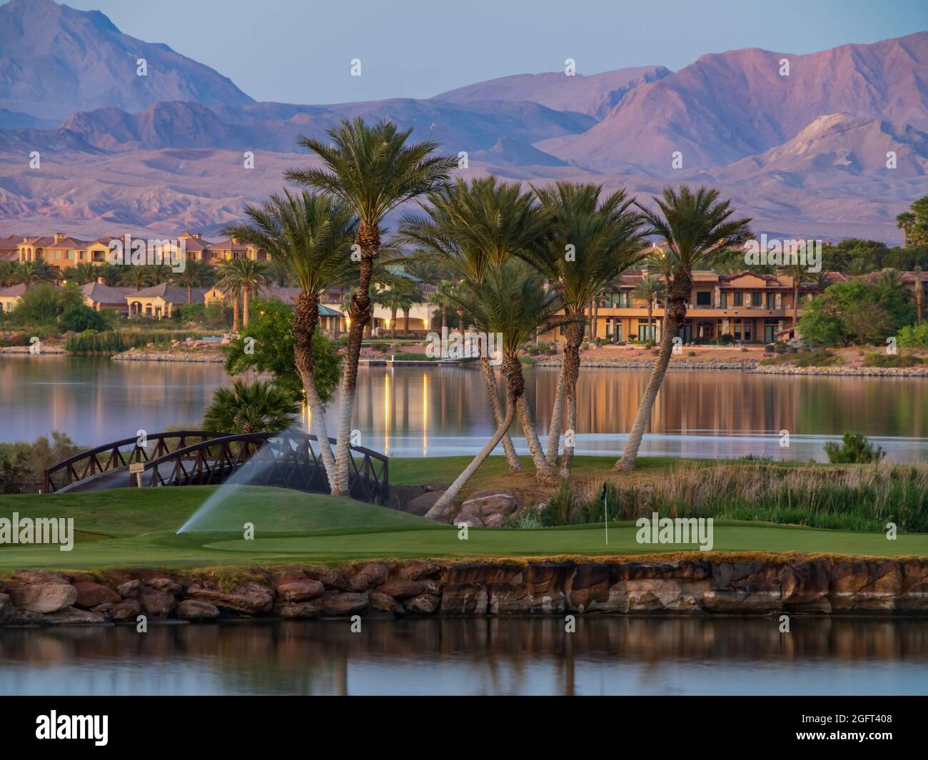 Night view of the lake landscape of Lake Las Vegas at Nevada Stock ...