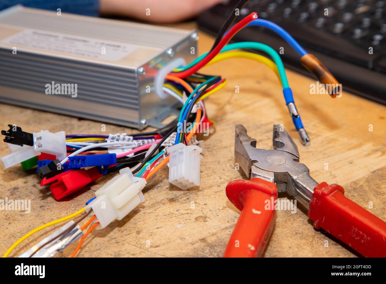 Motor connector wire hi-res stock photography and images - Alamy