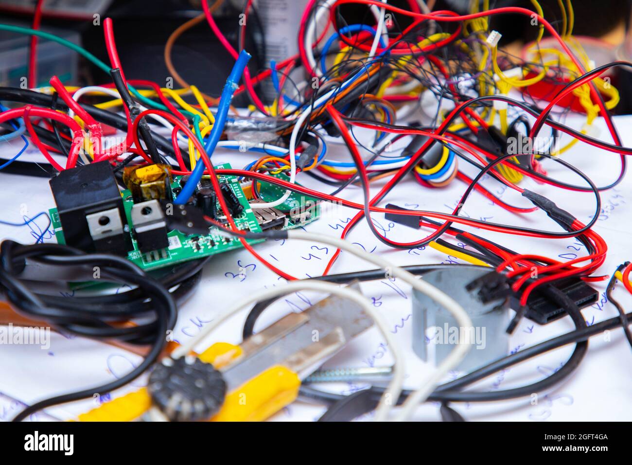 Connection wires hi-res stock photography and images - Alamy