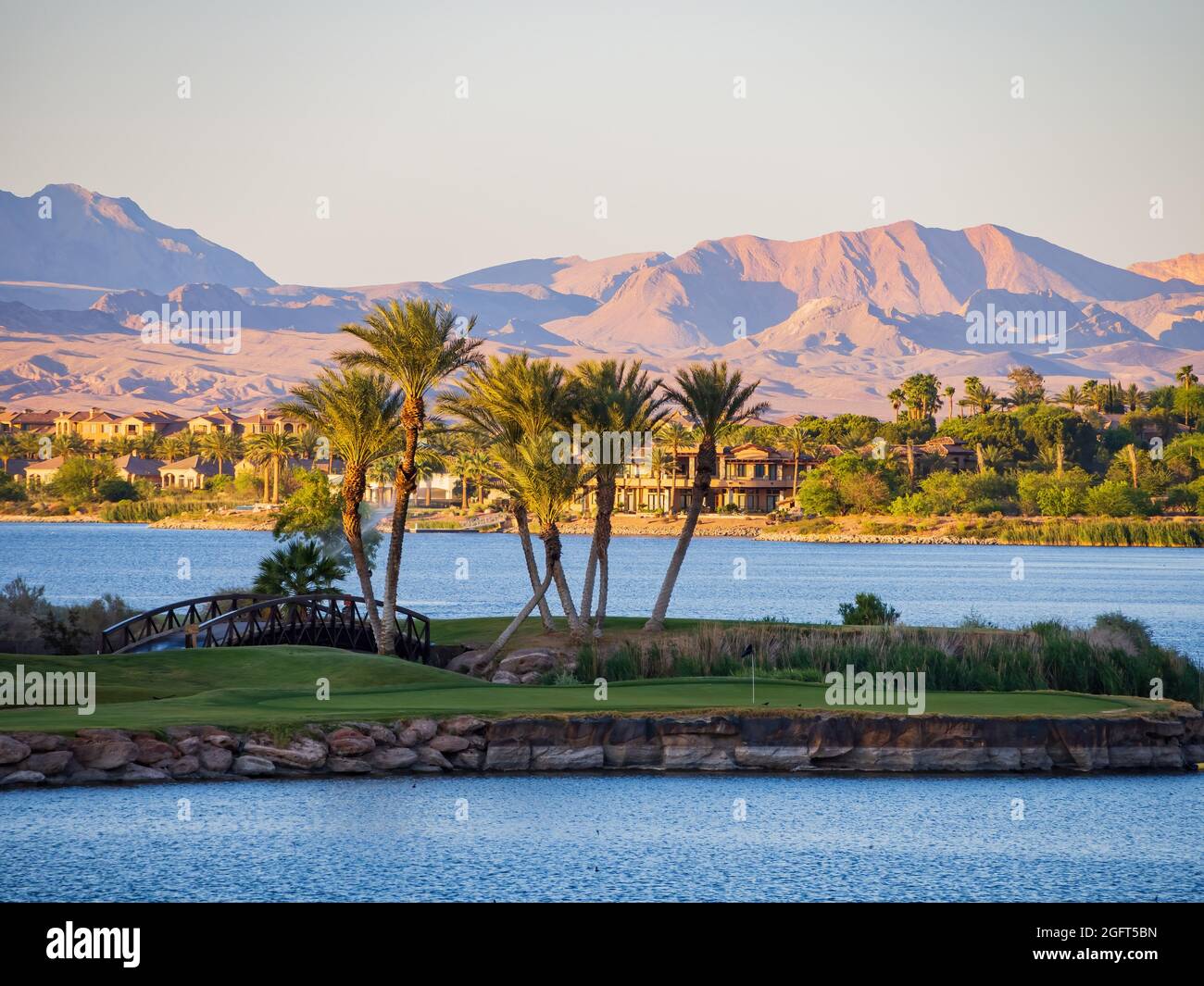 Sunny view of the lake landscape of Lake Las Vegas at Nevada Stock ...