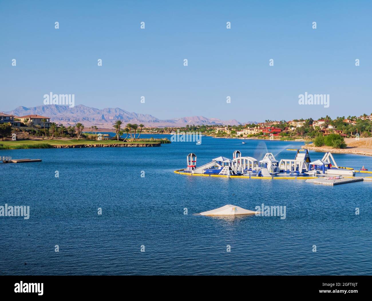 Sunny view of the lake landscape of Lake Las Vegas at Nevada Stock ...