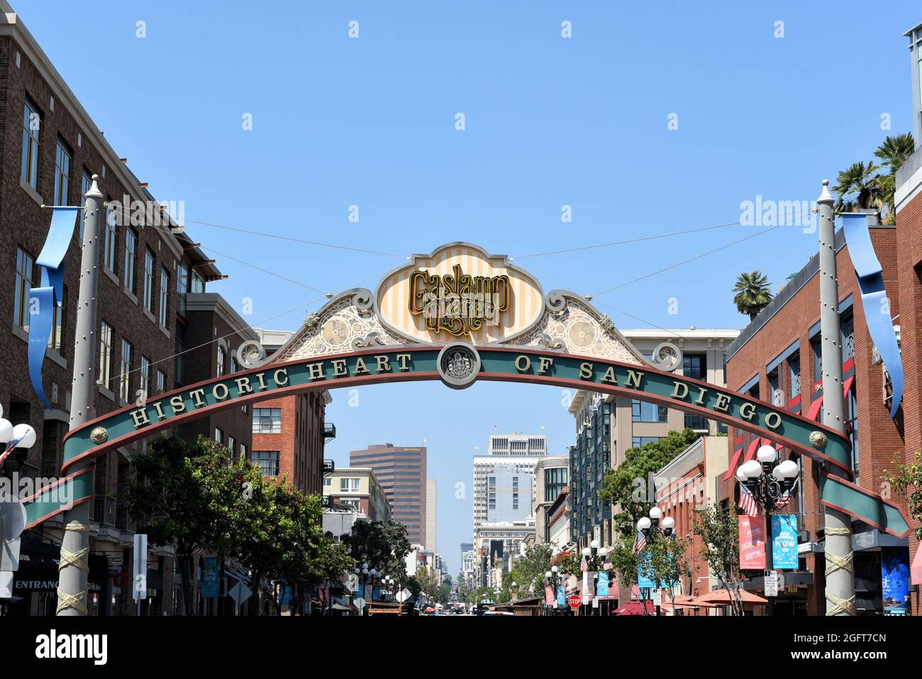 SAN DIEGO , CALIFORNIA - 25 AUG 2021: The Gaslamp Quarter sign over 5th ...