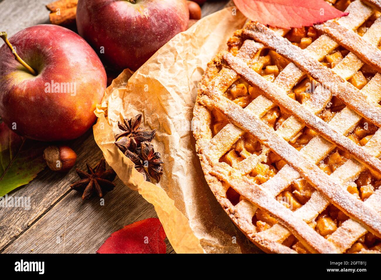 Freshly baked autumn apple pie with cinnamon. Selective focus. Shallow ...