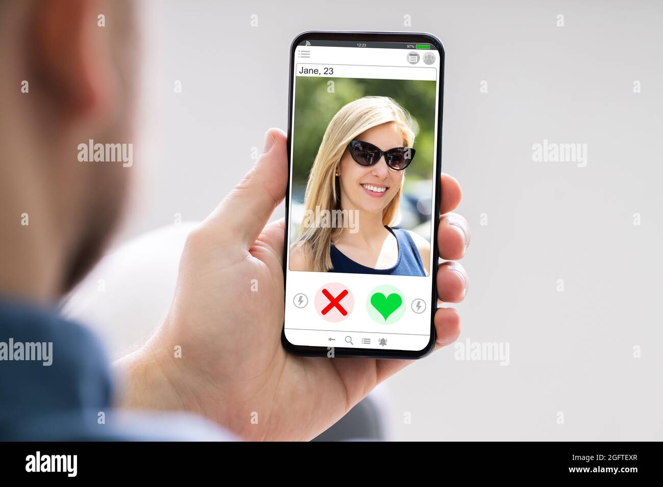 Online match hi-res stock photography and images - Alamy