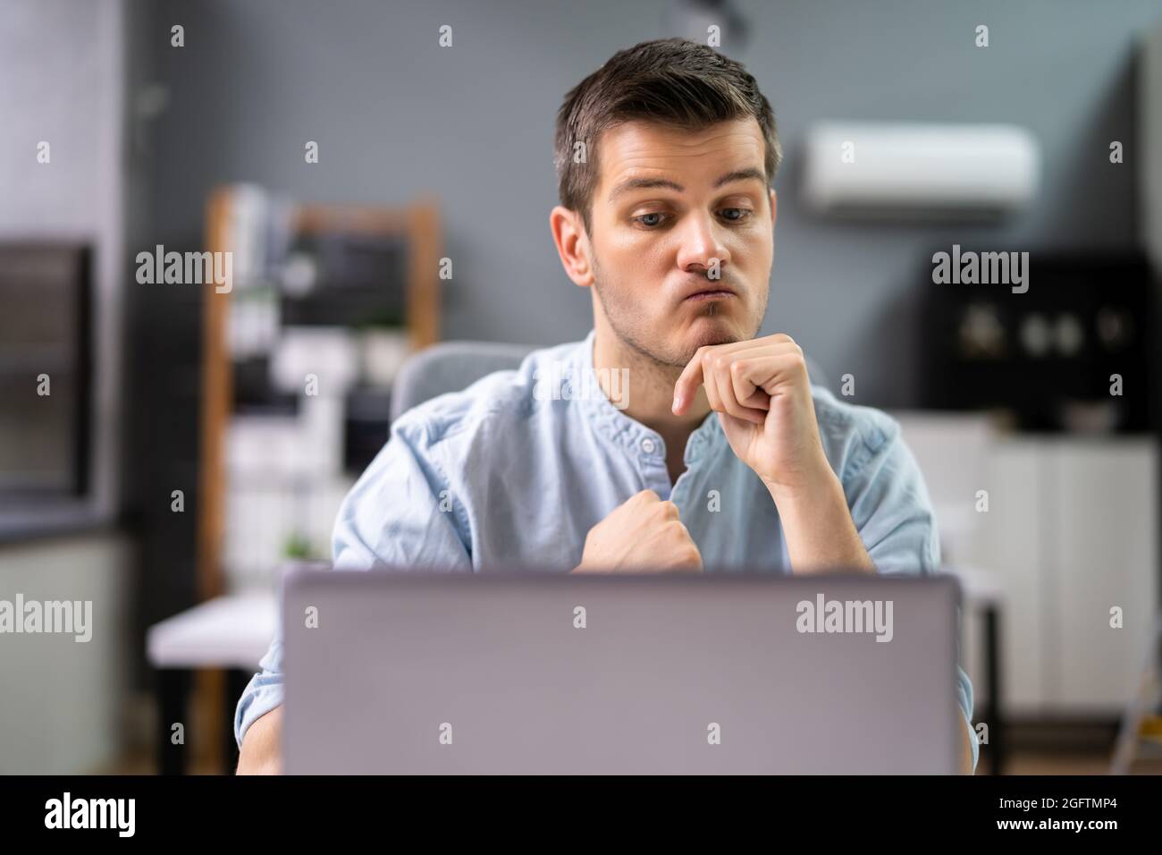 Professional ponder hi-res stock photography and images - Alamy