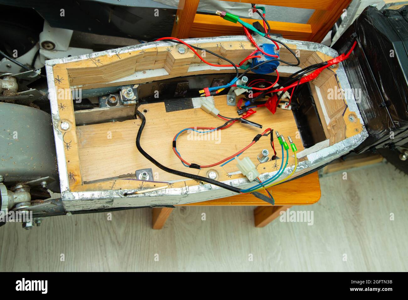 Mechanic disassembled battery hi-res stock photography and images - Alamy