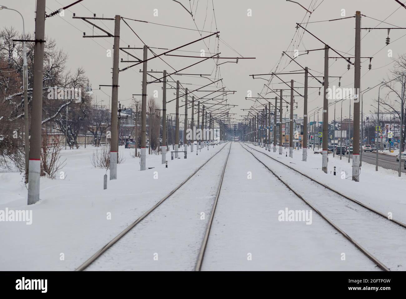Two railroad tracks hi-res stock photography and images - Alamy
