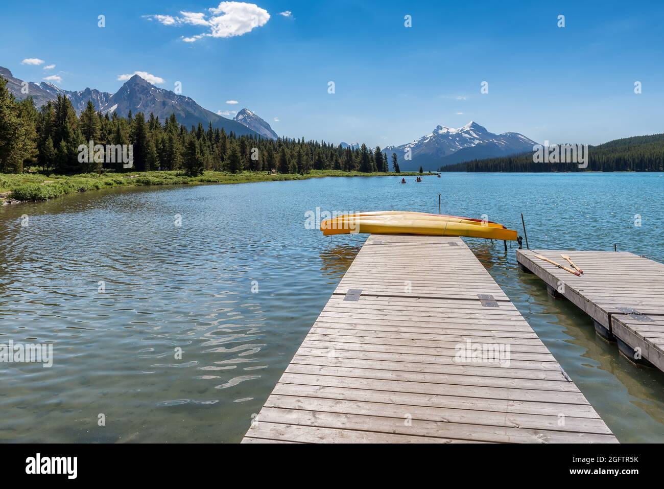 Jasper lake canoe hi-res stock photography and images - Alamy
