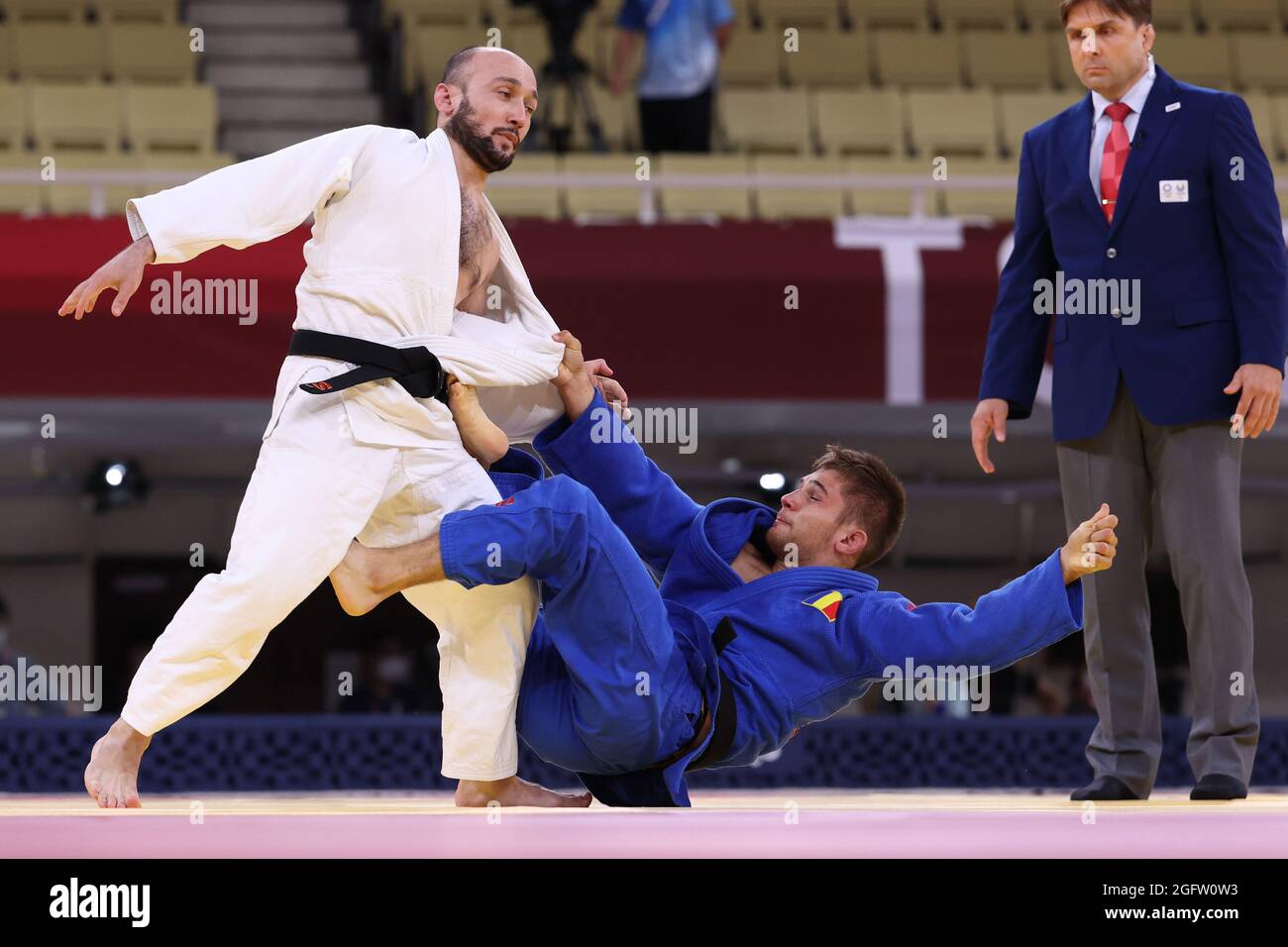 Judo men 60 kg paralympics judo hi-res stock photography and images - Alamy