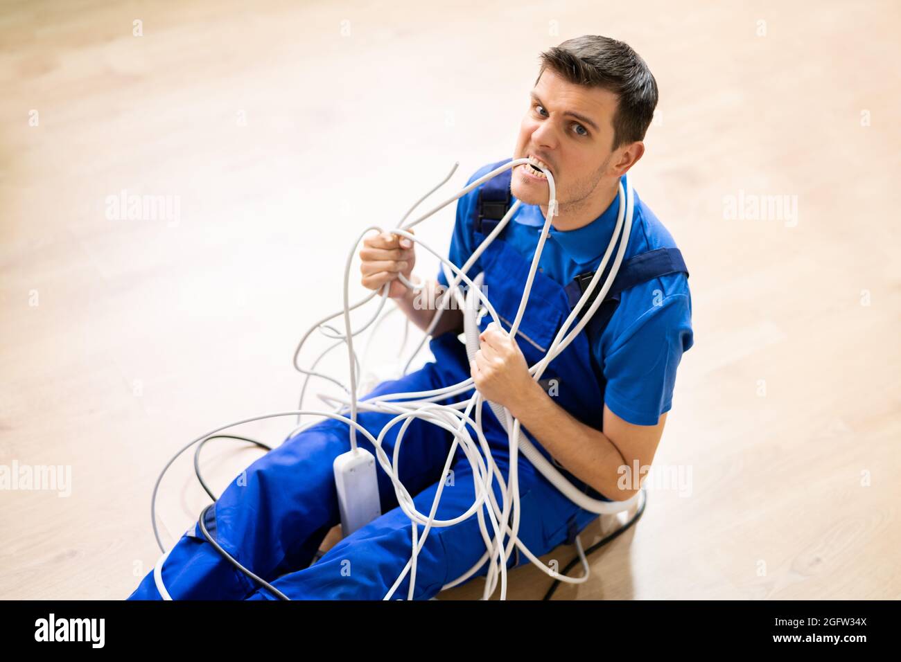 Troubleshooting and maintenance hi-res stock photography and images - Alamy