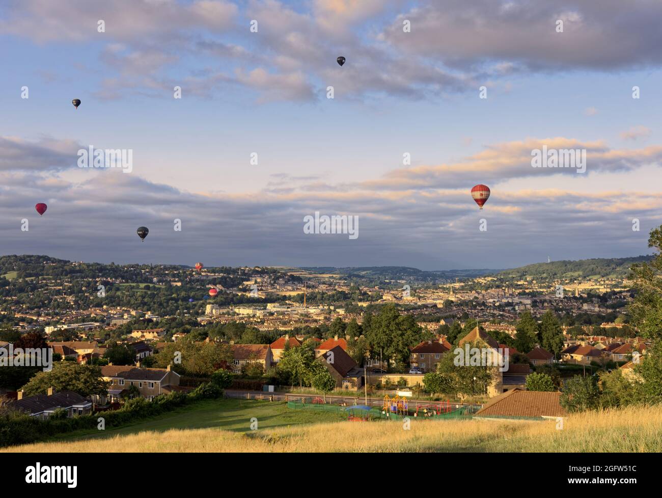 hot air balloon mass launch from Bath Stock Photo - Alamy hot air balloon mass launch from Bath Stock Photo - Alamy