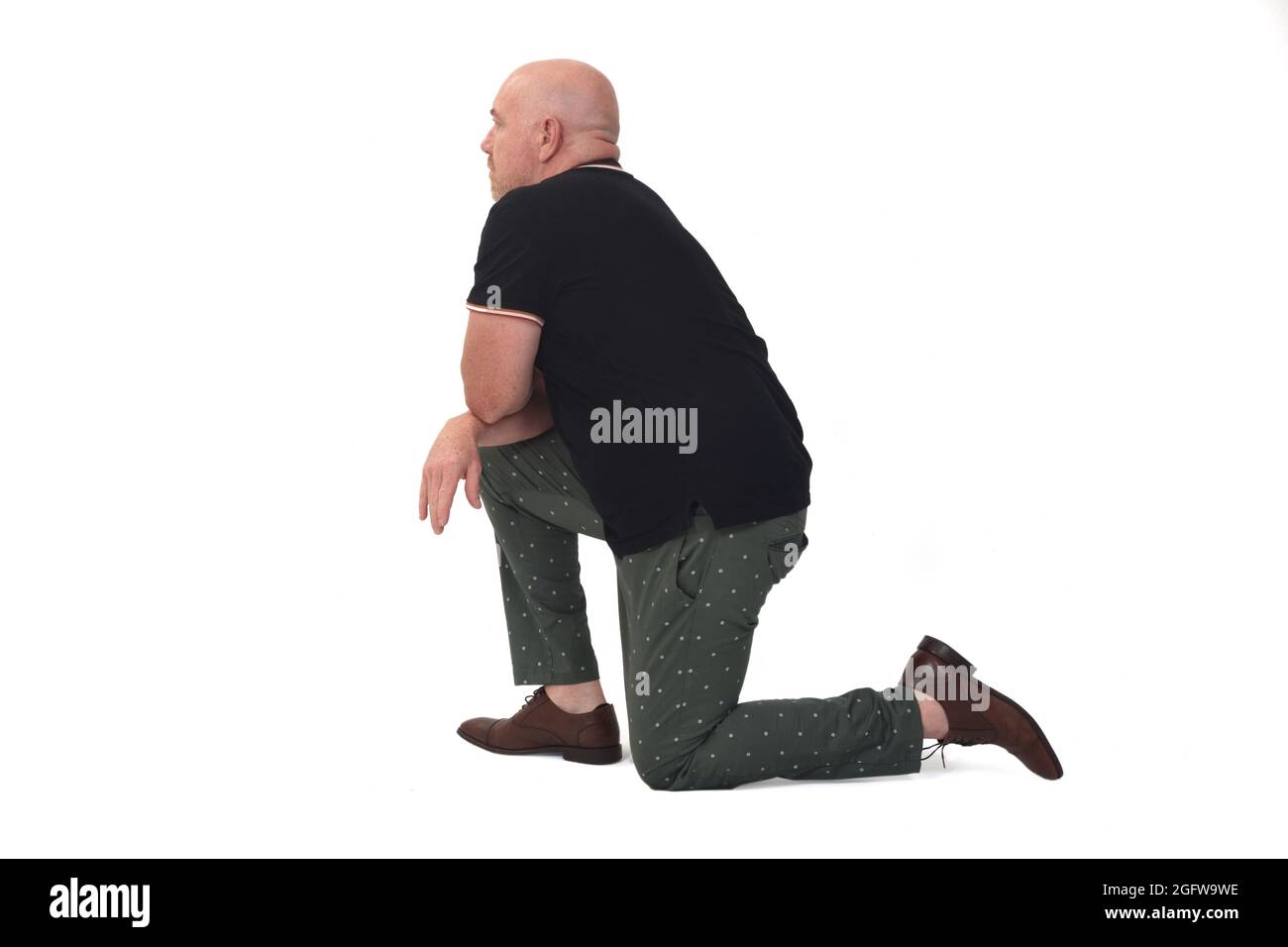 Knee knees leaning looking hi-res stock photography and images - Alamy