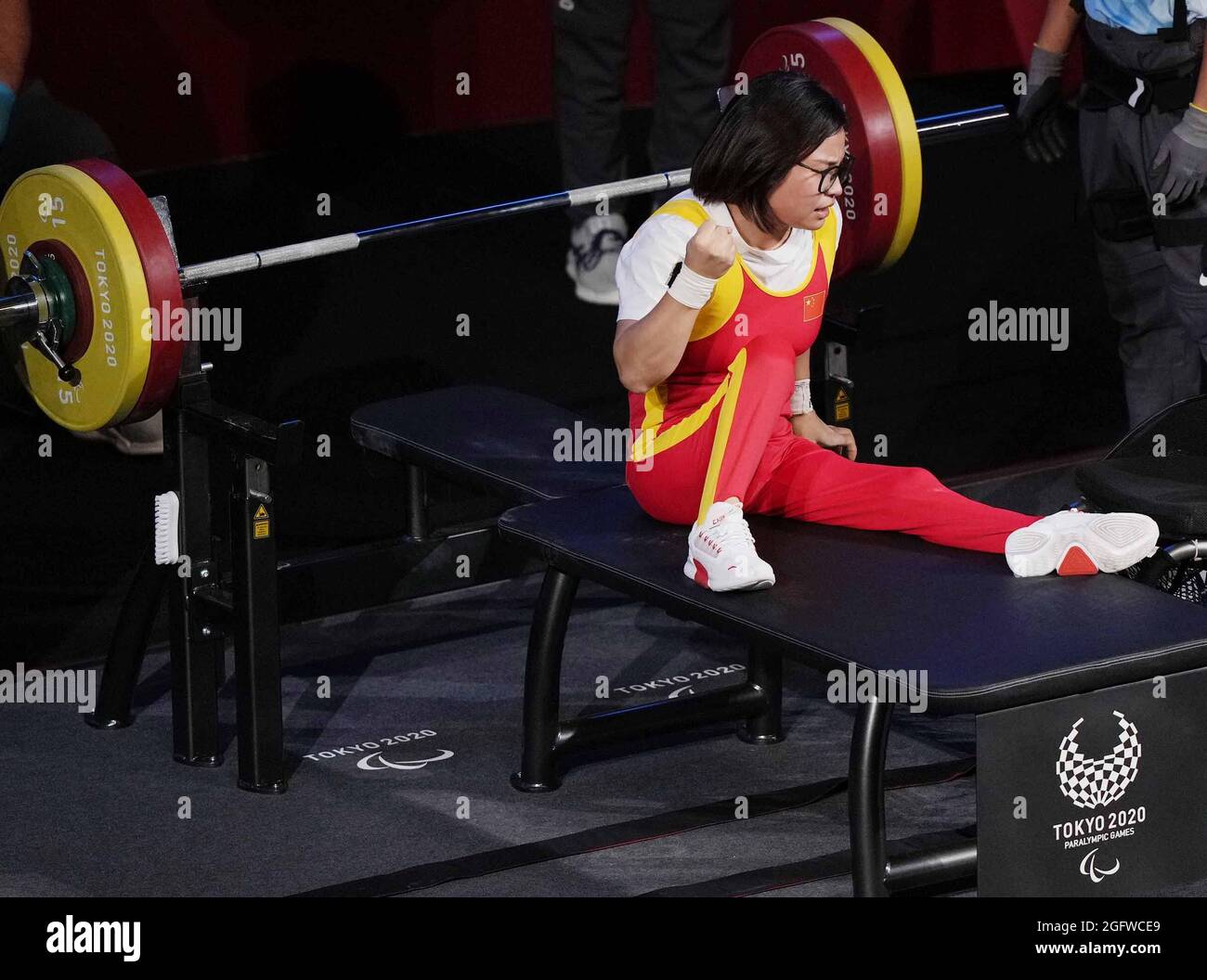 Tokyo, Japan. 27th Aug, 2021. Hu Dandan of China celebrates during the ...