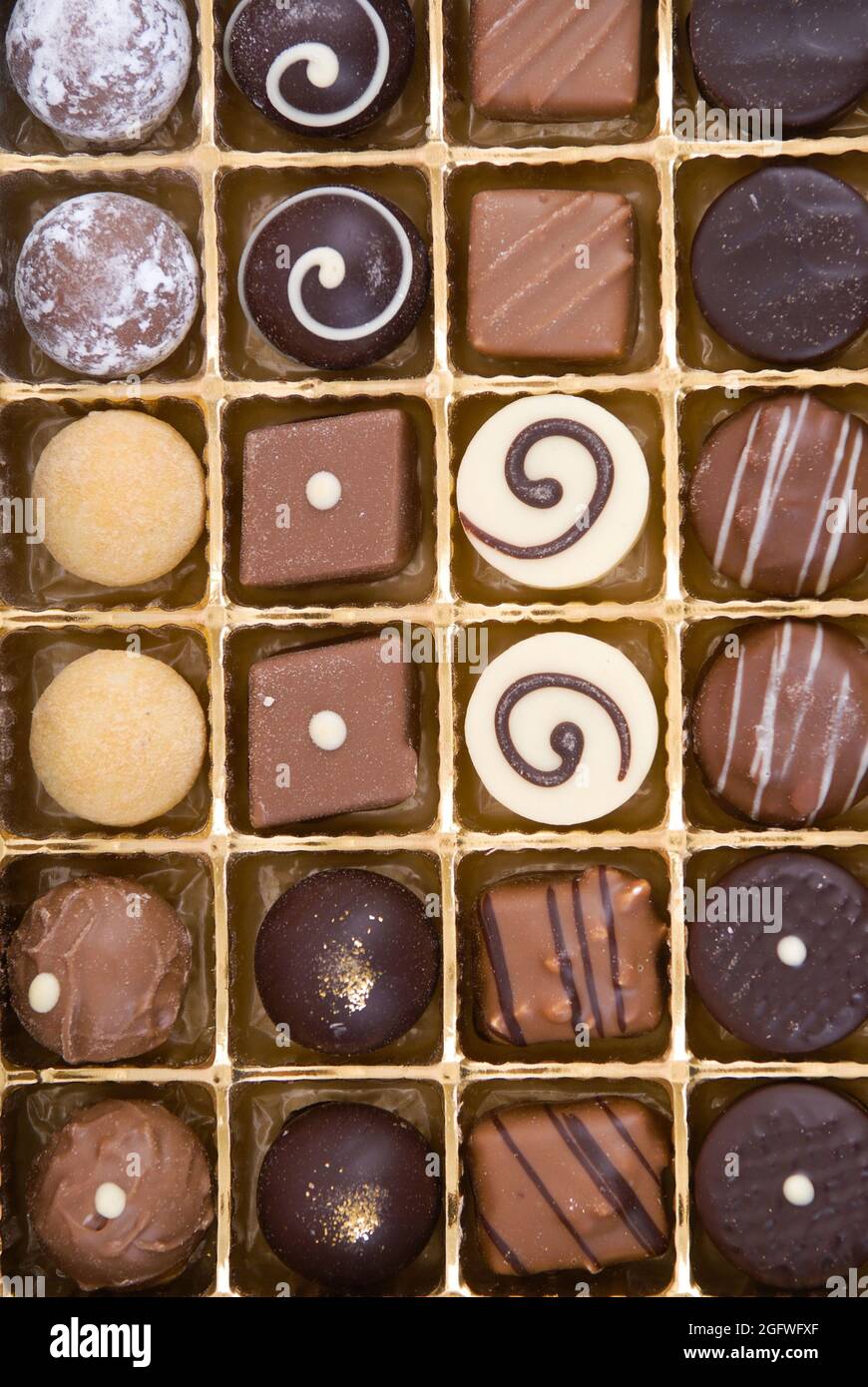 Large box of chocolate hi-res stock photography and images - Alamy