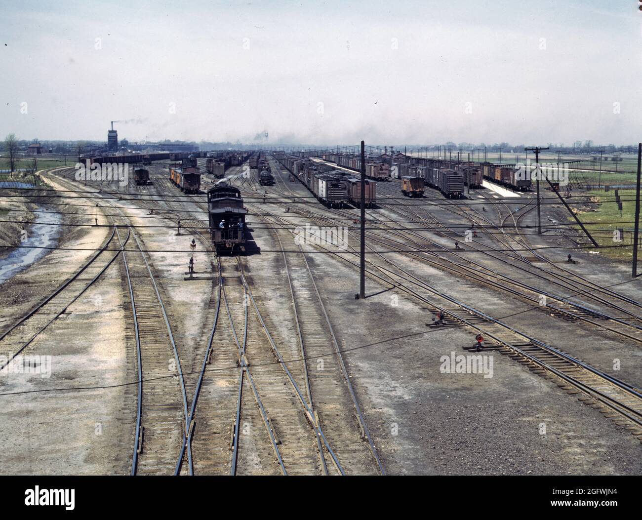 Chicago train shed hi-res stock photography and images - Alamy
