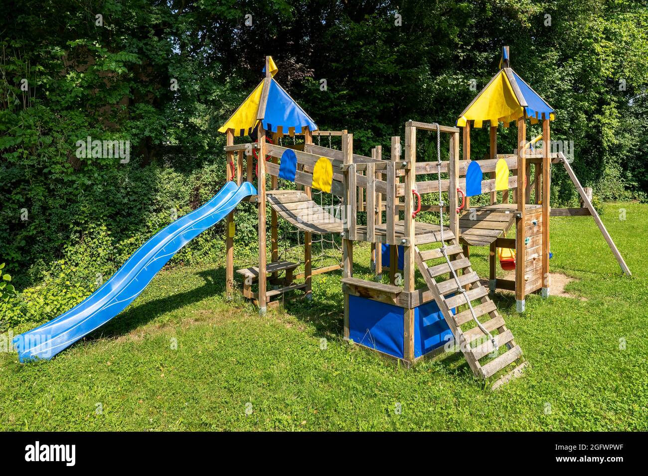 Childrens Climbing Frame High Resolution Stock Photography and Images ...