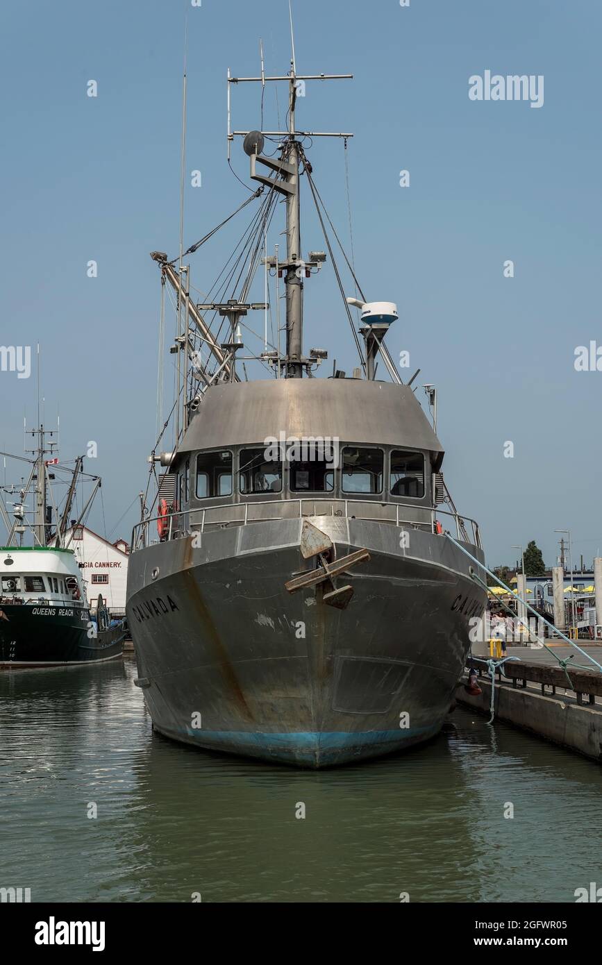 Vessels images hi-res stock photography and images - Alamy
