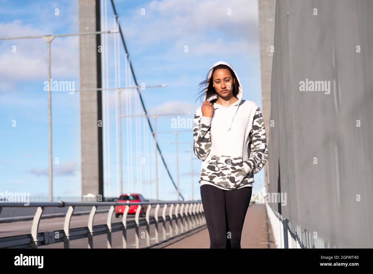 Walking through bridge hi-res stock photography and images - Alamy