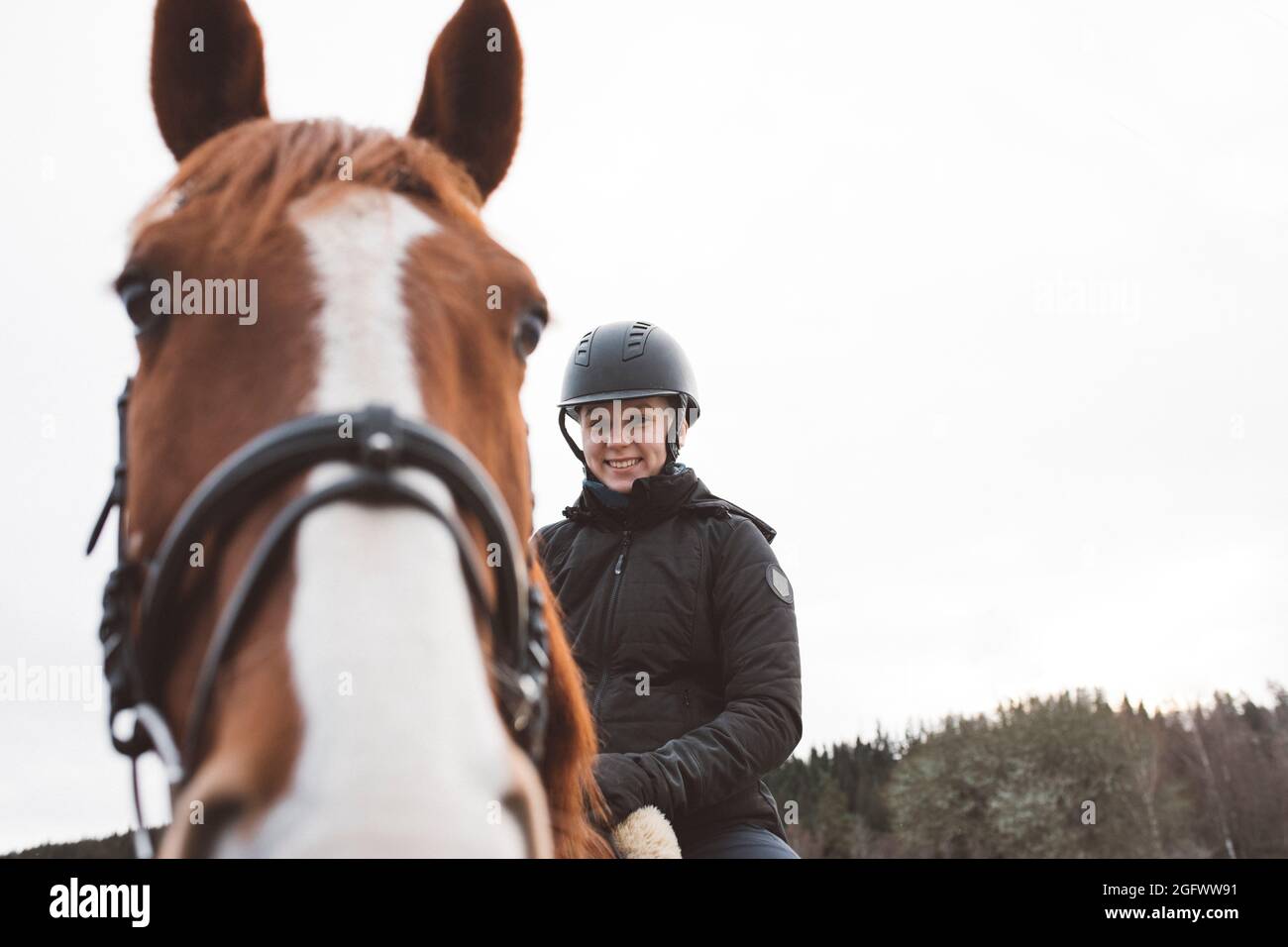 Woman horseback riding hi-res stock photography and images - Alamy