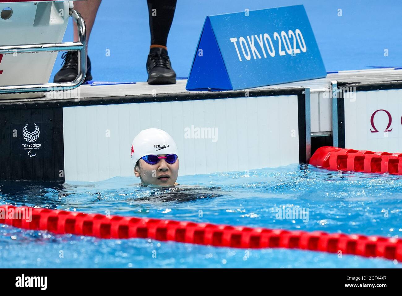 Tokyo, Japan. 27th Aug, 2021. Lu Dong of China reacts after the women's ...