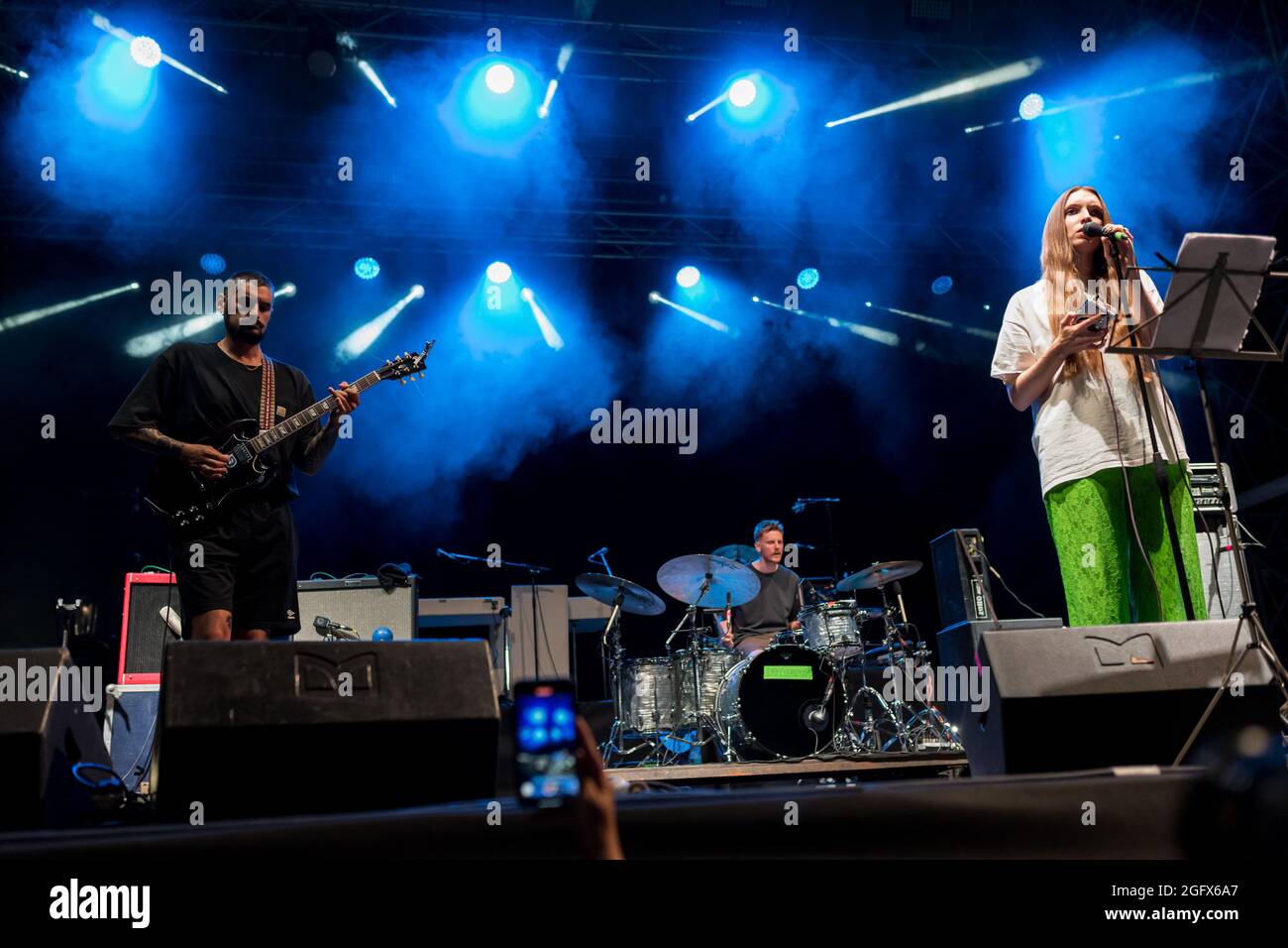 The band dry cleaning performing live during the TOdays festival Stock ...