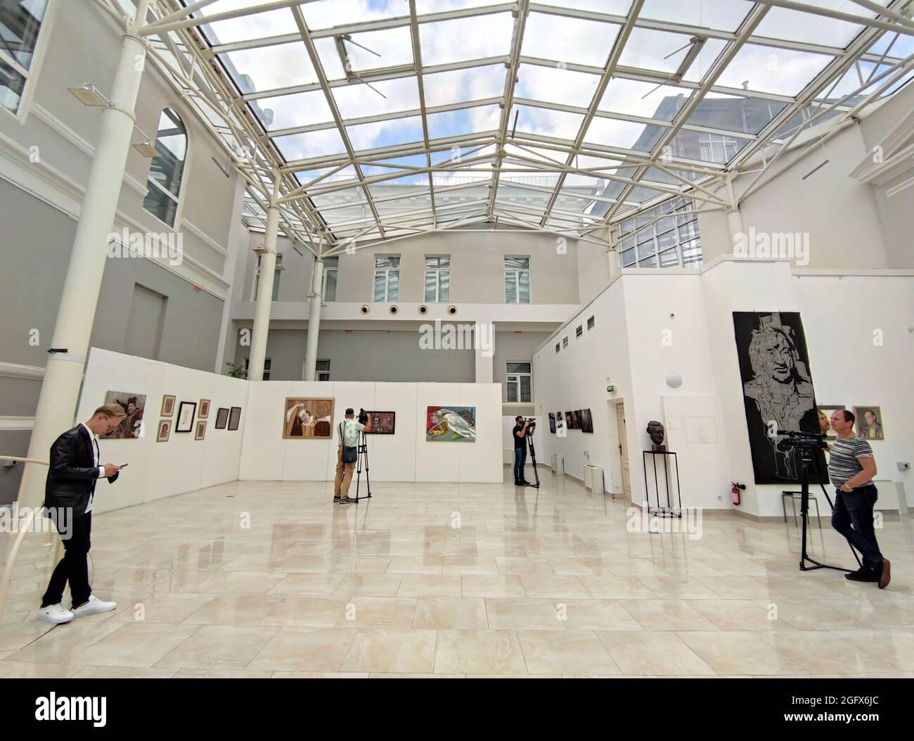 KYIV, UKRAINE - AUGUST 27, 2021 - The Taras Shevchenko National Museum ...